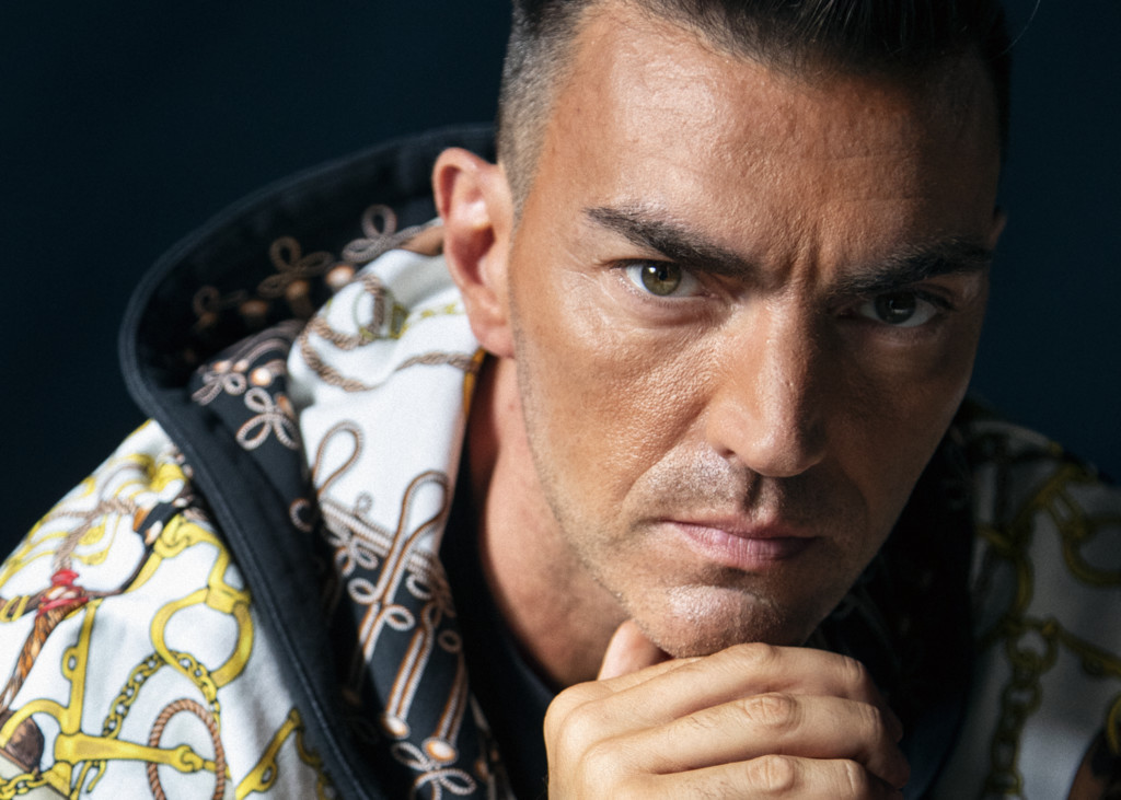 Gabry Ponte al 75° Festival di Sanremo: il deejay ospite sul palco dell'Ariston con il jingle ...