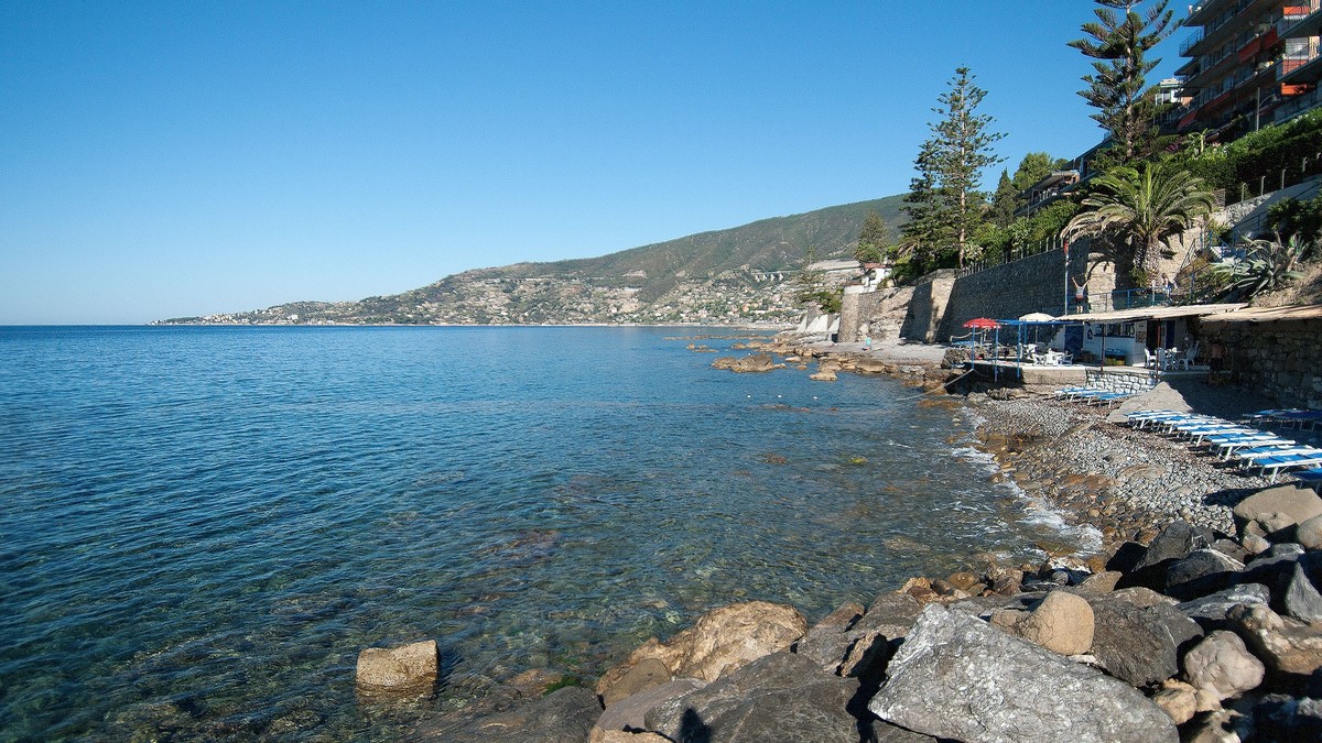 Ospedaletti e la spiaggia Caletta del Gabbiano: il TAR dichiara ...