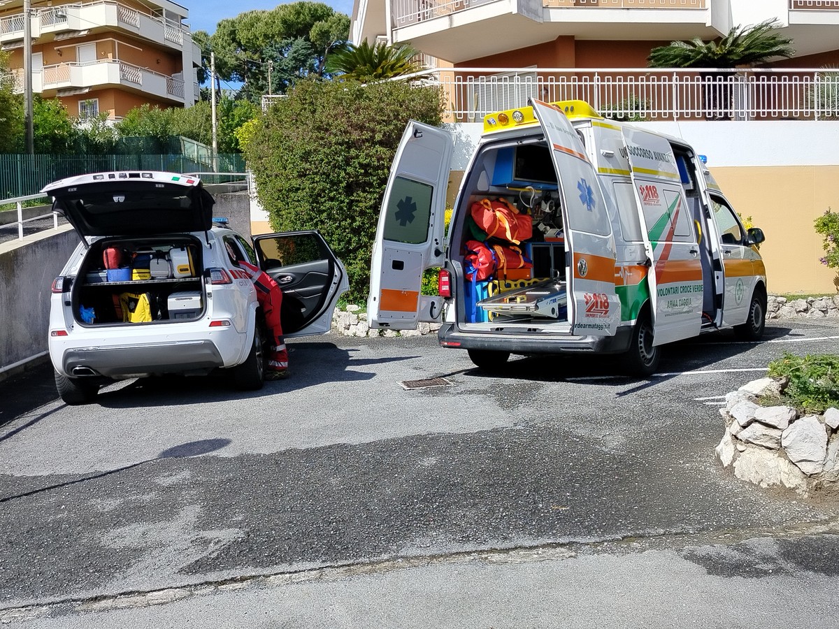 Sanremo: donna di 80 anni muore dopo una caduta di quattro metri in via ...