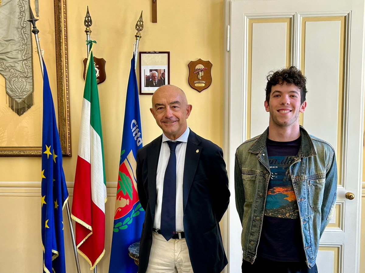 Un record italiano a Sanremo: Matteo Papa è il più giovane assunto ...