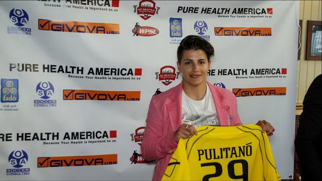 Il portiere della Matuziana Sanremo della squadra femminile, Alessandra ...