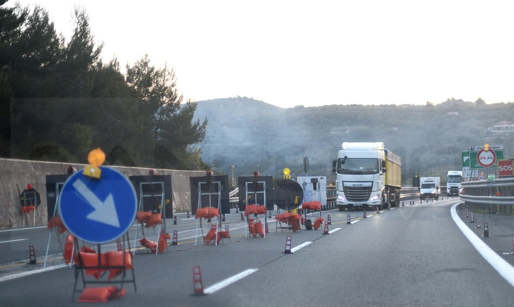 Alleggerimento dei cantieri autostradali durante le festività, stop ai lavori su A10 e A6 tra ...