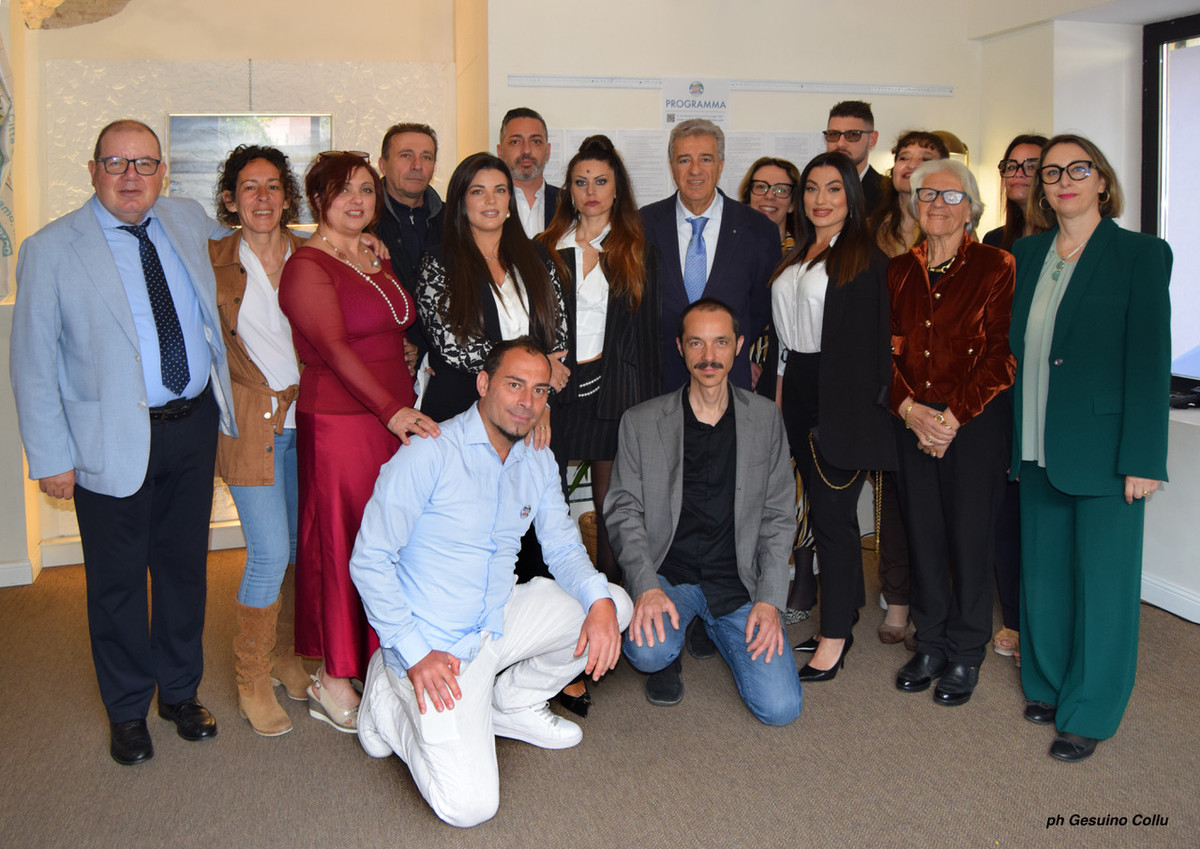 Bordighera Viva deposita la lista, il candidato sindaco Carlo La Vigna ...