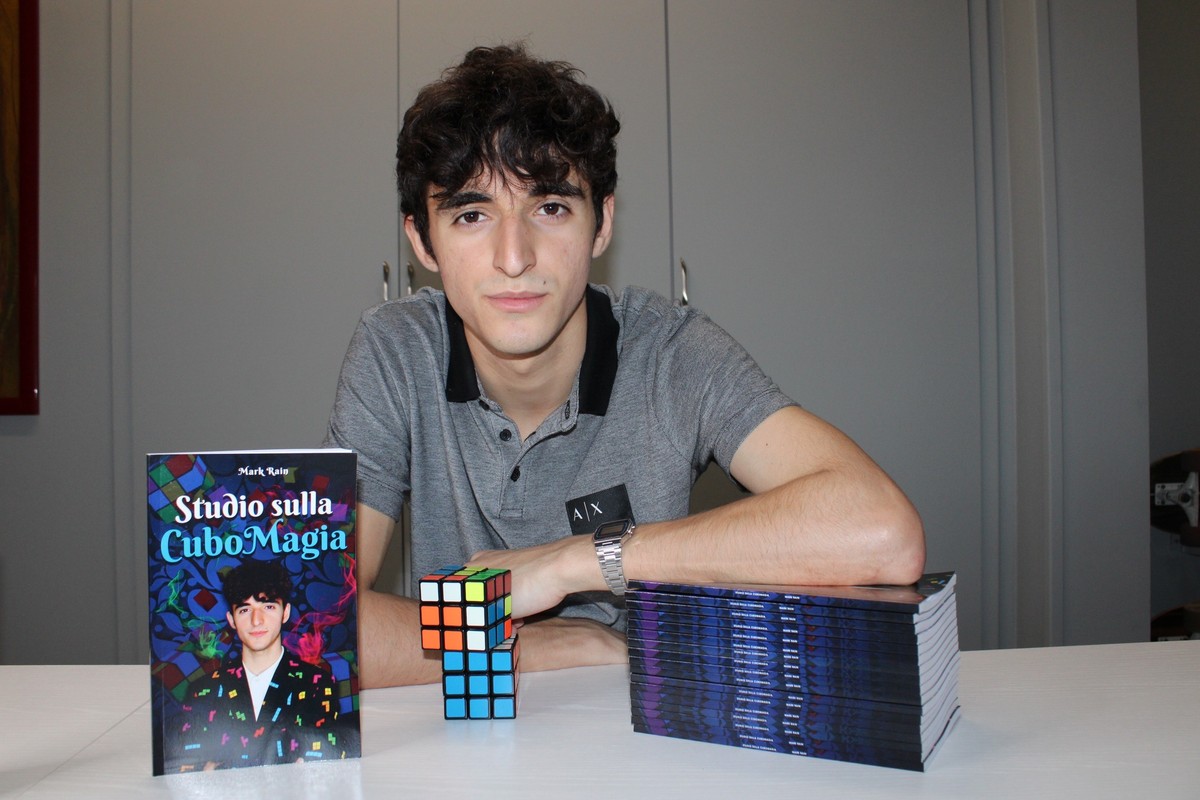 È uscito "Studio sulla cubomagia", il libro del mago bordigotto Mark ...