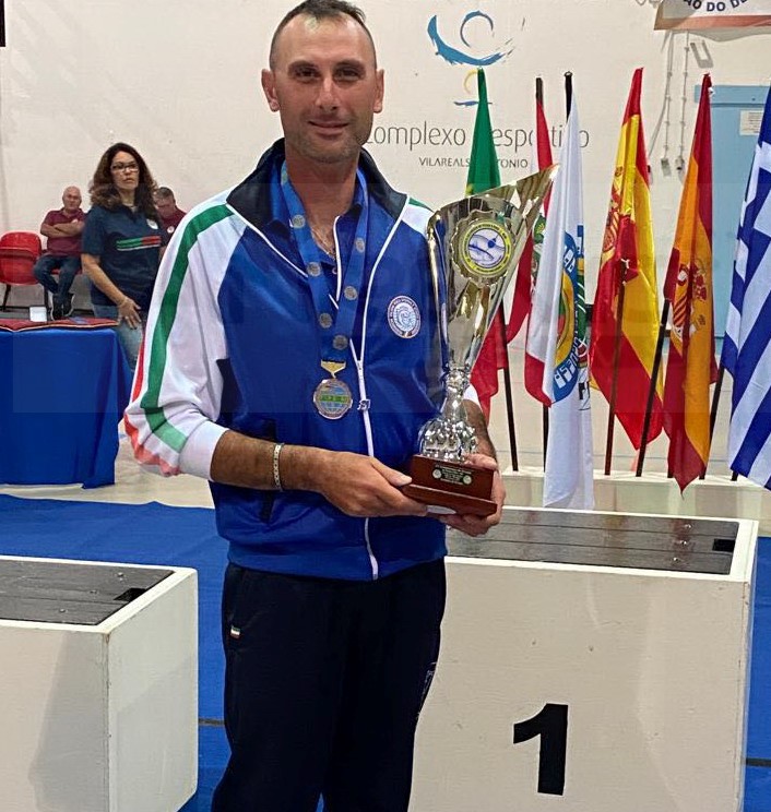 Vallecrosia è campione europea di pesca con il galleggiante: vittoria ...