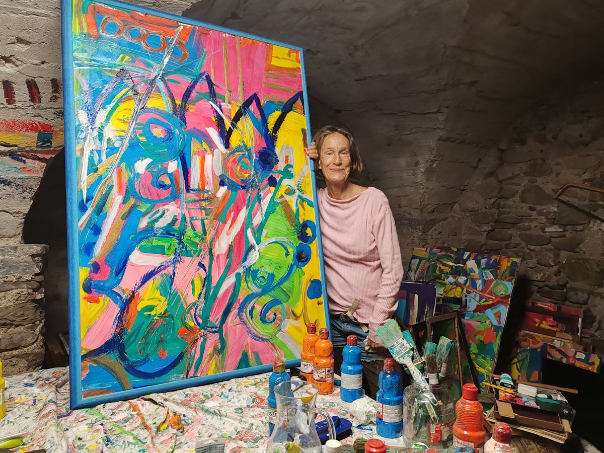 Vallecrosia culla dell'arte, la città alta accoglie la pittrice Laura ...