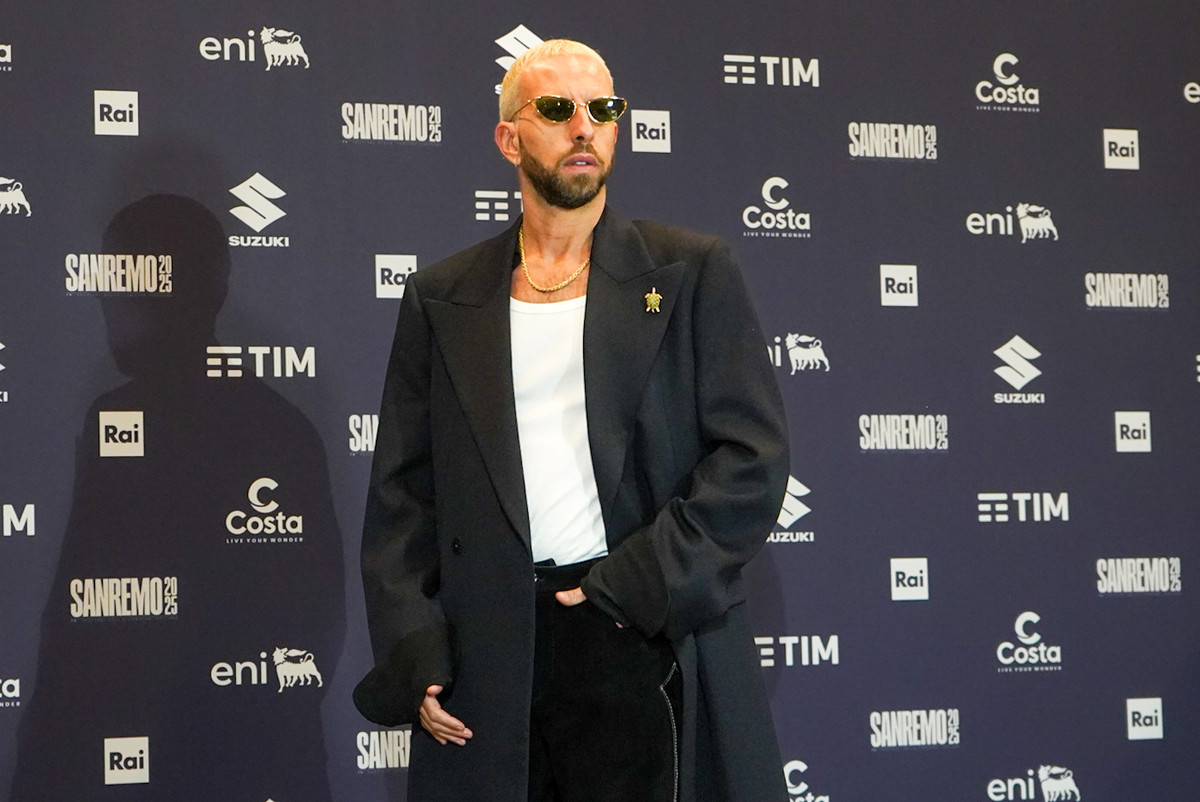 Shablo a Sanremo 2025, è il primo produttore sul palco del Festival ...
