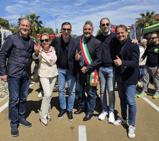 Ciclovia Tirrenica, inaugurato il tratto del Golfo Dianese: 7 km tra ...