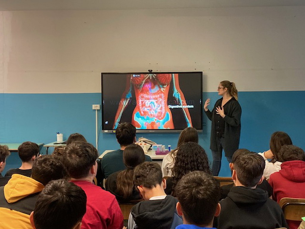 Ventimiglia: il mondo della ricerca AIRC entra nelle classi dell ...